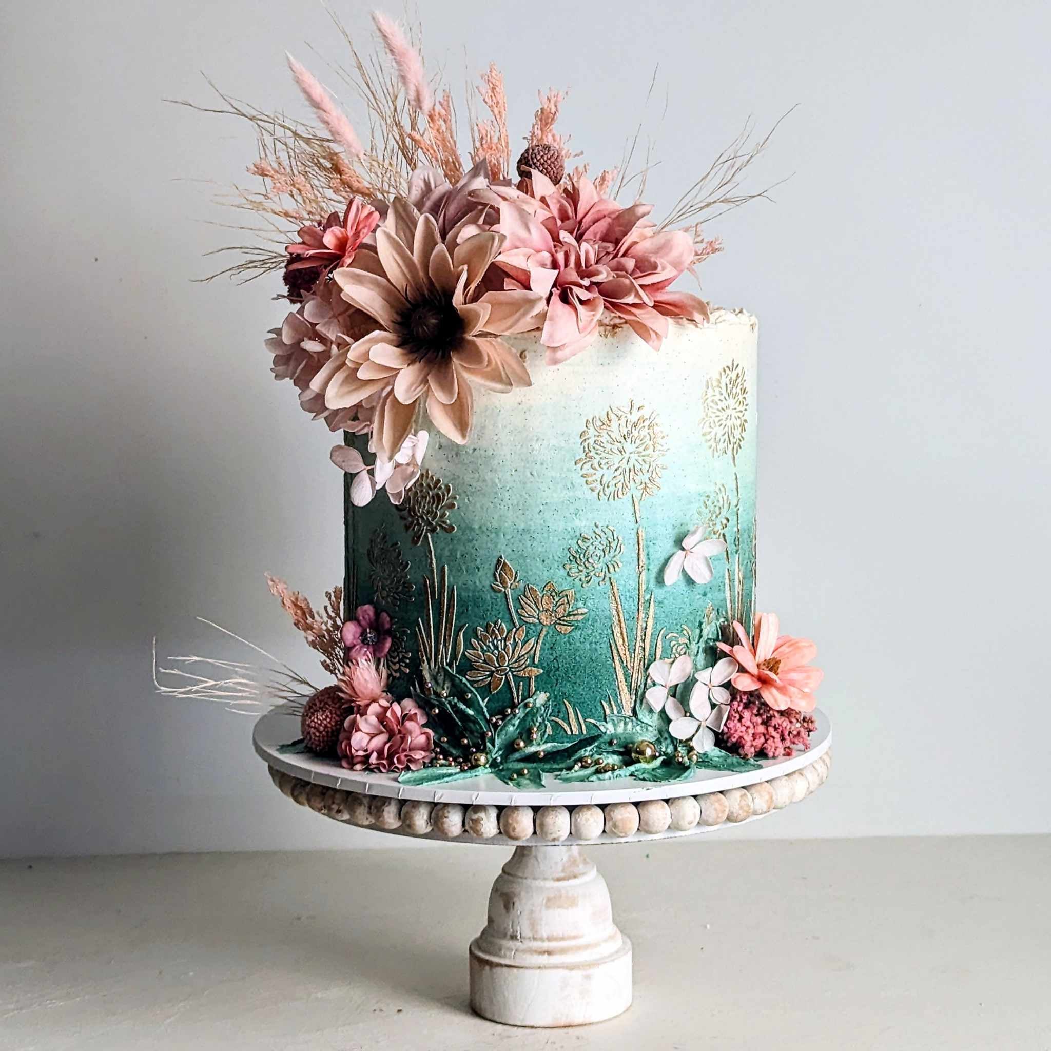 Cylinder Cake 7” | LoveLeighs Cakery